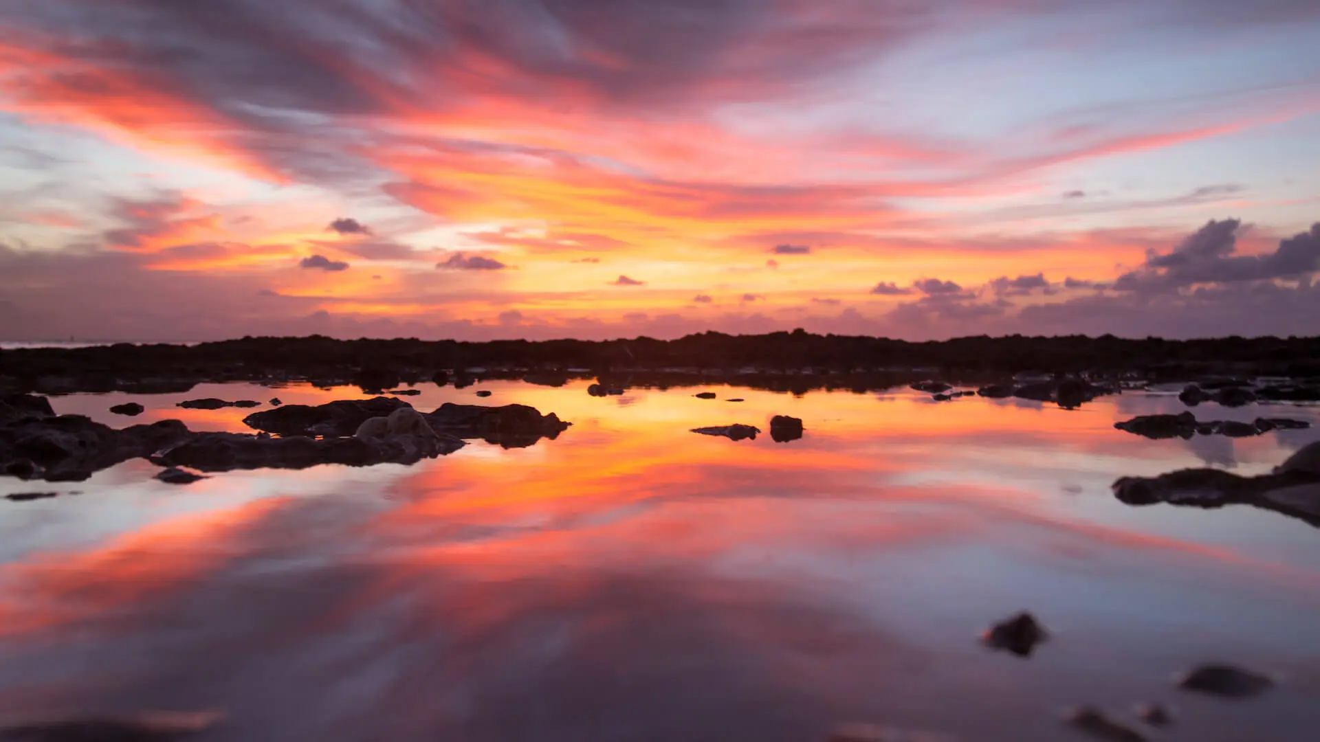 The Rum Deck | Rum Point Club